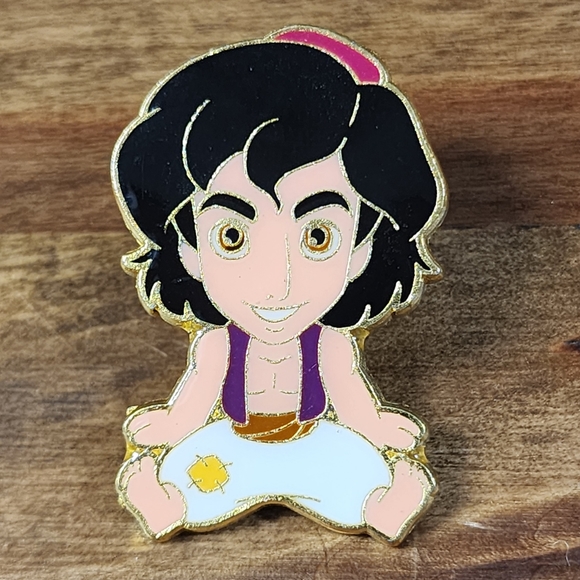 Disney | Jewelry | Uncommon Aladdin Disney Seas Tokyo Pin | Poshmark